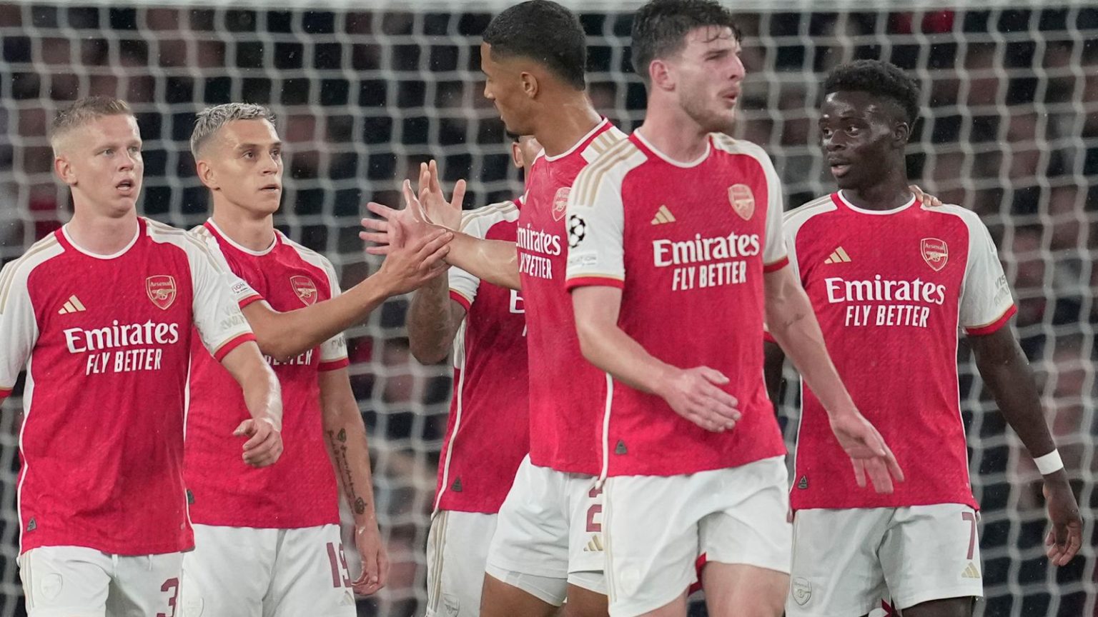 Arsenal overklast PSV 4-0 - Amsterdamsvoetbalnieuws.nl